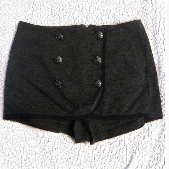 Forever 21 | Shorts | Preppy Button Mini Skort | Poshmark